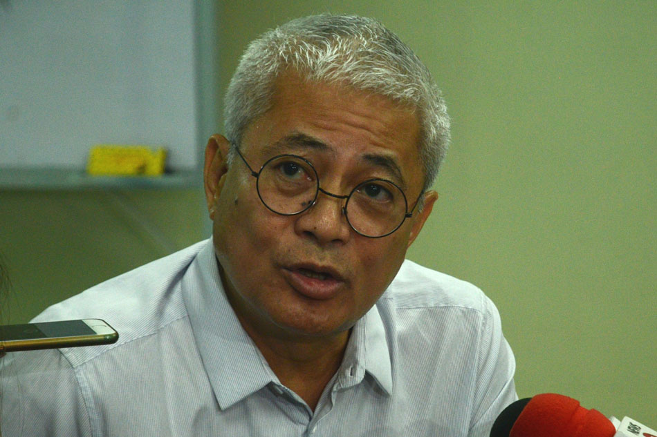 John Lesaca pormal nang inireklamo ang Uber driver | ABS-CBN News John Lesaca pormal nang inireklamo ang Uber driver | ABS-CBN News