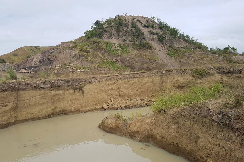 2 bata, nalunod sa quarry site | ABS-CBN News 2 bata, nalunod sa quarry site | ABS-CBN News