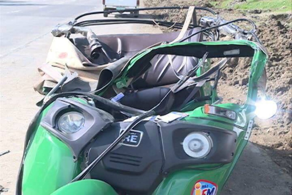 Mag-ama, patay sa salpukan ng tri cab at trak sa Misamis Oriental | ABS ... Mag-ama, patay sa salpukan ng tri cab at trak sa Misamis Oriental | ABS ...