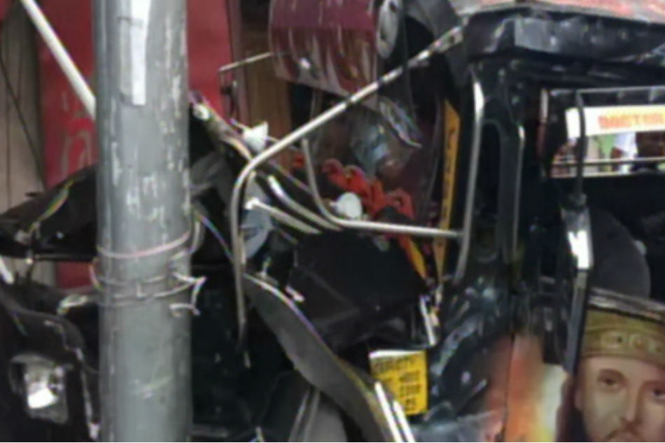 24 sugatan sa pagsalpok ng jeep sa tindahan sa Rizal | ABS-CBN News 24 sugatan sa pagsalpok ng jeep sa tindahan sa Rizal | ABS-CBN News