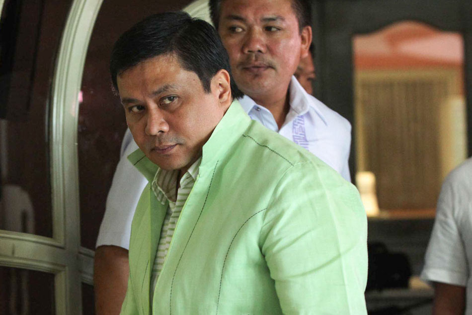Jinggoy echoes Duterte on Ombudsman's 'selective justice' | ABS-CBN News Jinggoy echoes Duterte on Ombudsman's 'selective justice' | ABS-CBN News