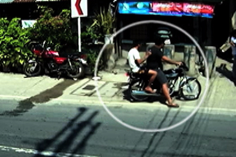 Tricycle driver na ikinanta ang 'drug pusher', niresbakan, patay | ABS ... Tricycle driver na ikinanta ang 'drug pusher', niresbakan, patay | ABS ...
