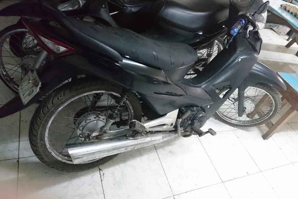 Lalaki arestado sa pagnanakaw ng motorsiklo sa Cebu | ABS-CBN News Lalaki arestado sa pagnanakaw ng motorsiklo sa Cebu | ABS-CBN News