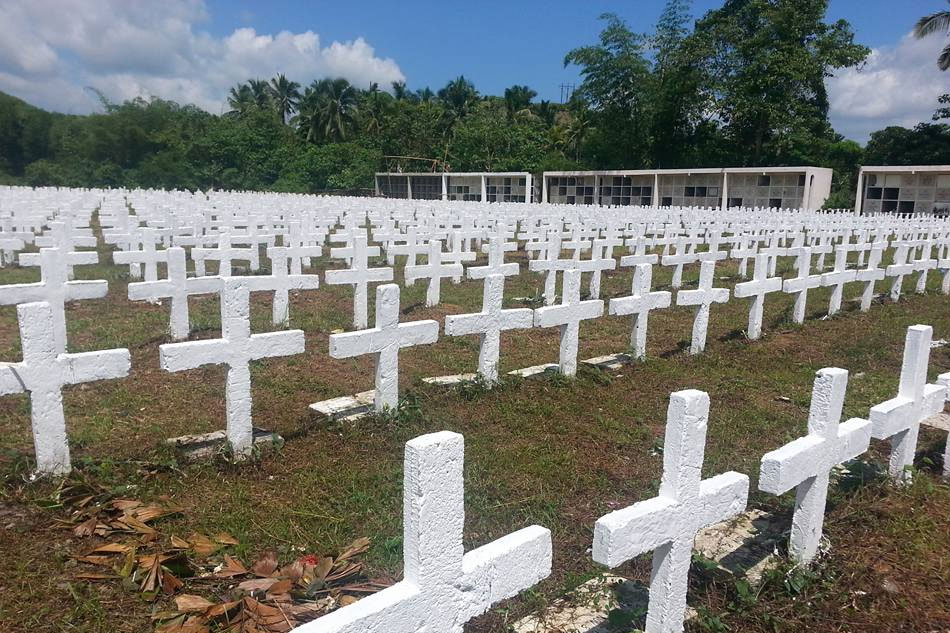 Mga nasawi sa bagyong Yolanda, inalala | ABS-CBN News Mga nasawi sa bagyong Yolanda, inalala | ABS-CBN News
