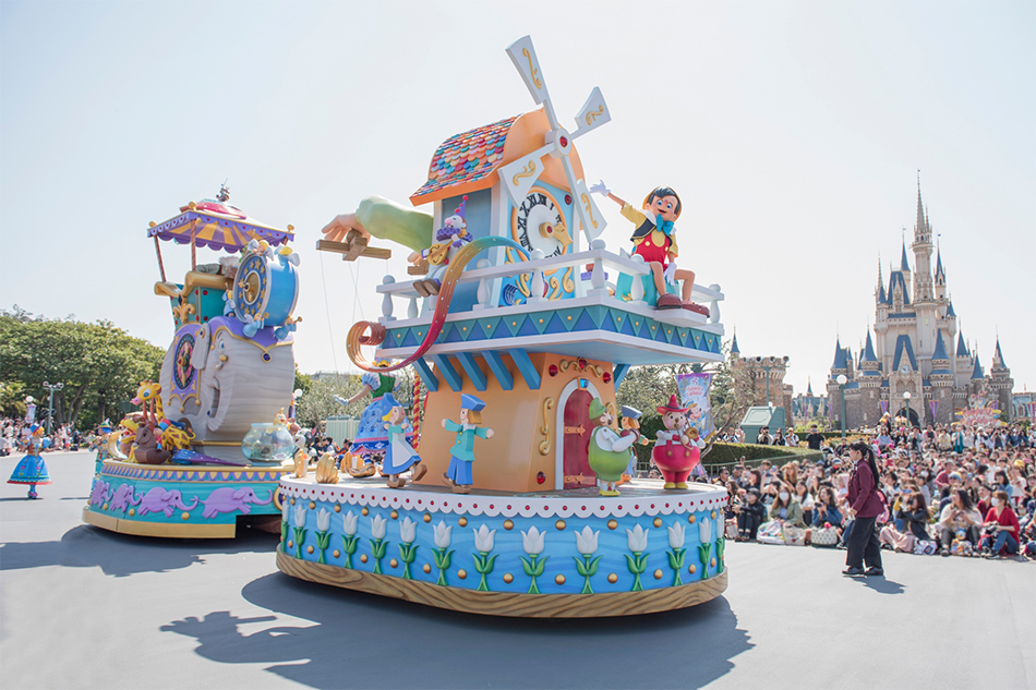Going To Japan Why Tokyo Disneyland Now 35 Is A Must Abs Cbn News