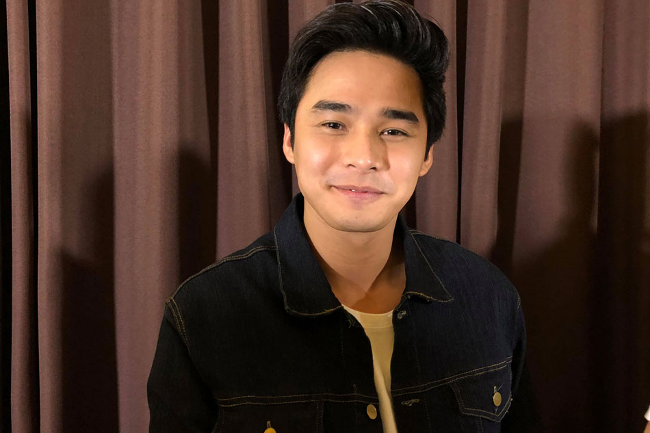 Mccoy de Leon at Elisse Joson, nagka-ayos na nga ba? | ABS-CBN News Mccoy de Leon at Elisse Joson, nagka-ayos na nga ba? | ABS-CBN News
