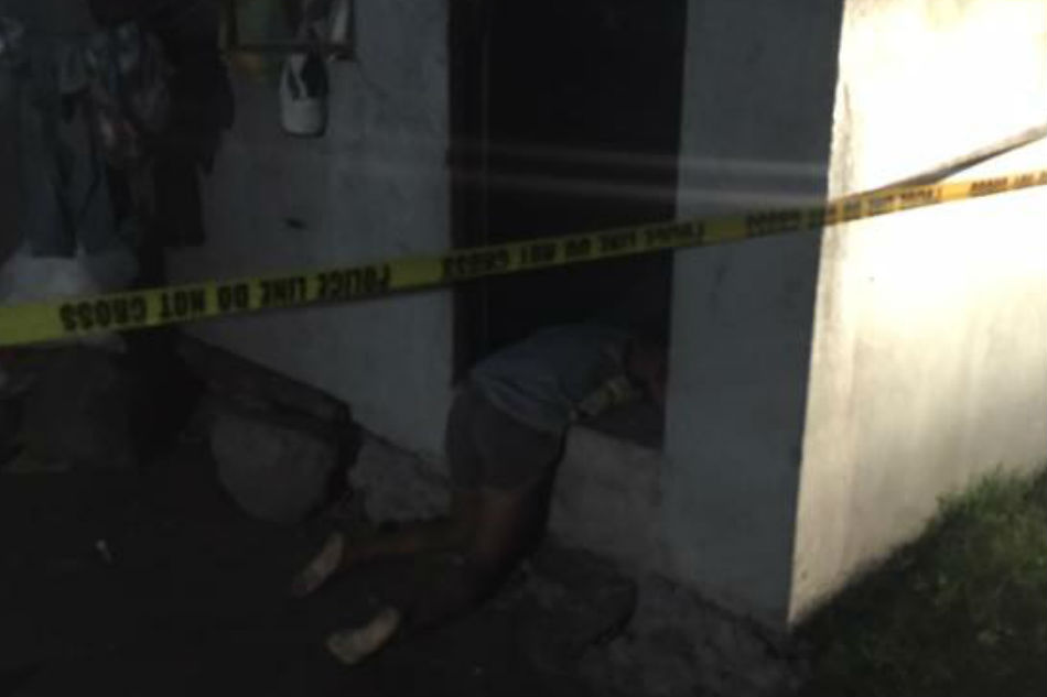 Kargador, patay nang pukpukin ng bato sa ulo | ABS-CBN News Kargador, patay nang pukpukin ng bato sa ulo | ABS-CBN News