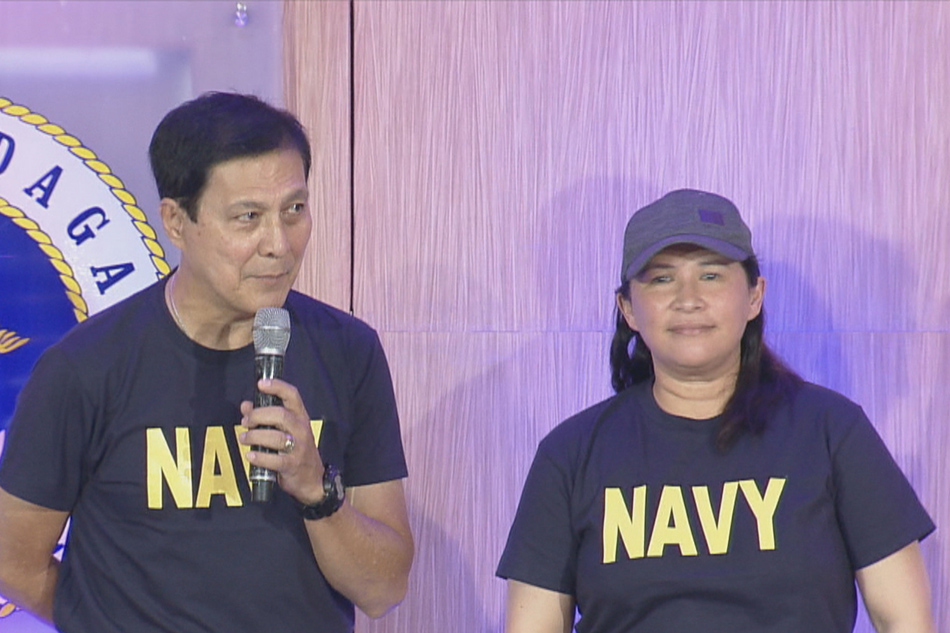 Ilang Kapamilya stars nagbigay-pugay sa mga sundalo | ABS-CBN News Ilang Kapamilya stars nagbigay-pugay sa mga sundalo | ABS-CBN News