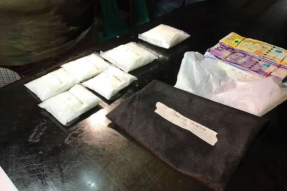 P2 7 Million Shabu Seized From Alleged Drug Courier In Cebu Abs Cbn