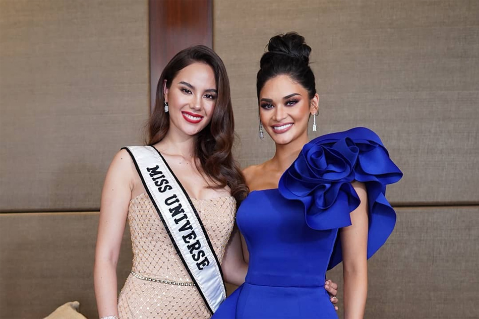 Look Pia Wurtzbach Catriona Gray Reunite In Manila Abs Cbn News