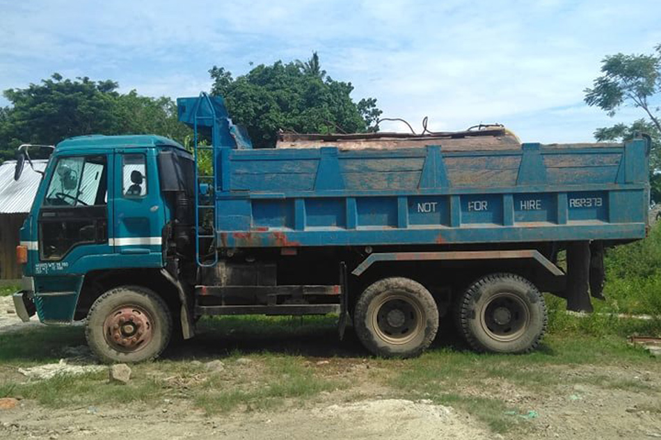 Lalaki patay nang mabagsakan ng water tank sa Zamboanga | ABS-CBN News Lalaki patay nang mabagsakan ng water tank sa Zamboanga | ABS-CBN News