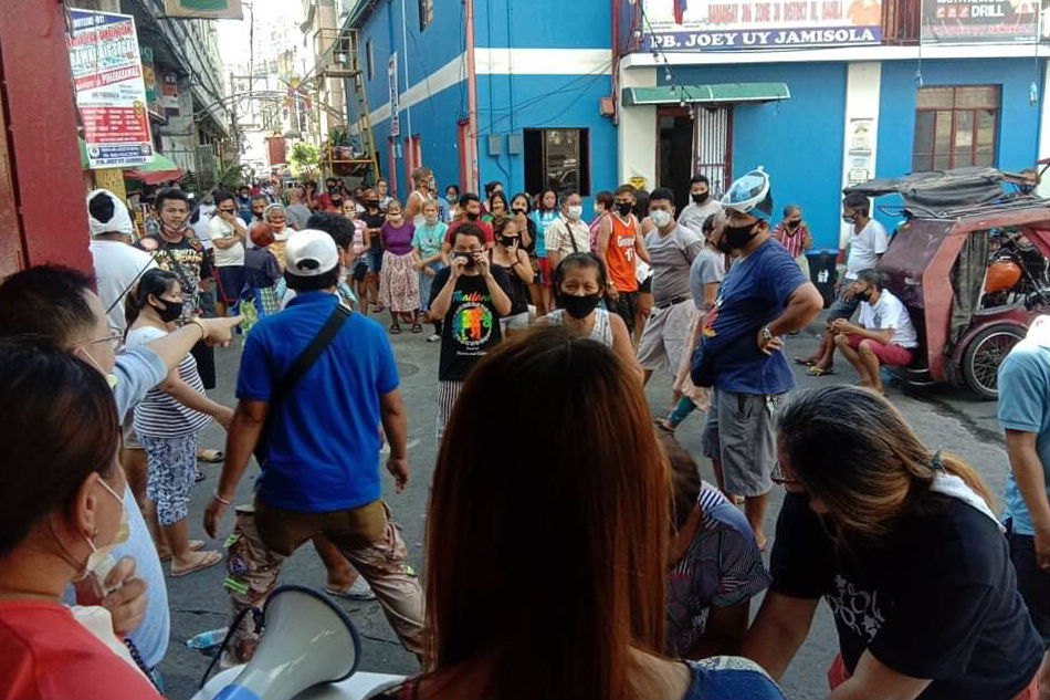 Barangay sa Maynila namigay ng grocery supplies sa mga palaboy | ABS ... Barangay sa Maynila namigay ng grocery supplies sa mga palaboy | ABS ...