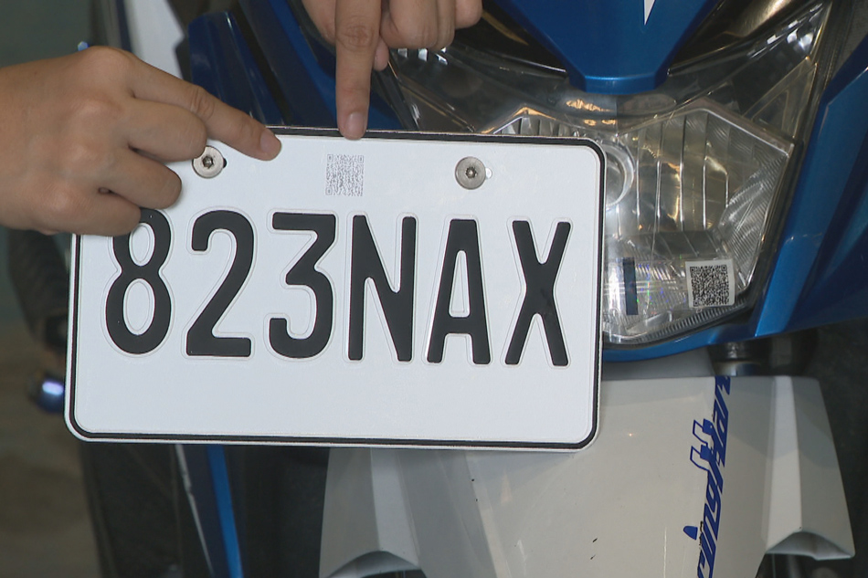 Pamamahagi ng mga plaka ng motorsiklo sa NCR sisimulan na | ABS-CBN News Pamamahagi ng mga plaka ng motorsiklo sa NCR sisimulan na | ABS-CBN News