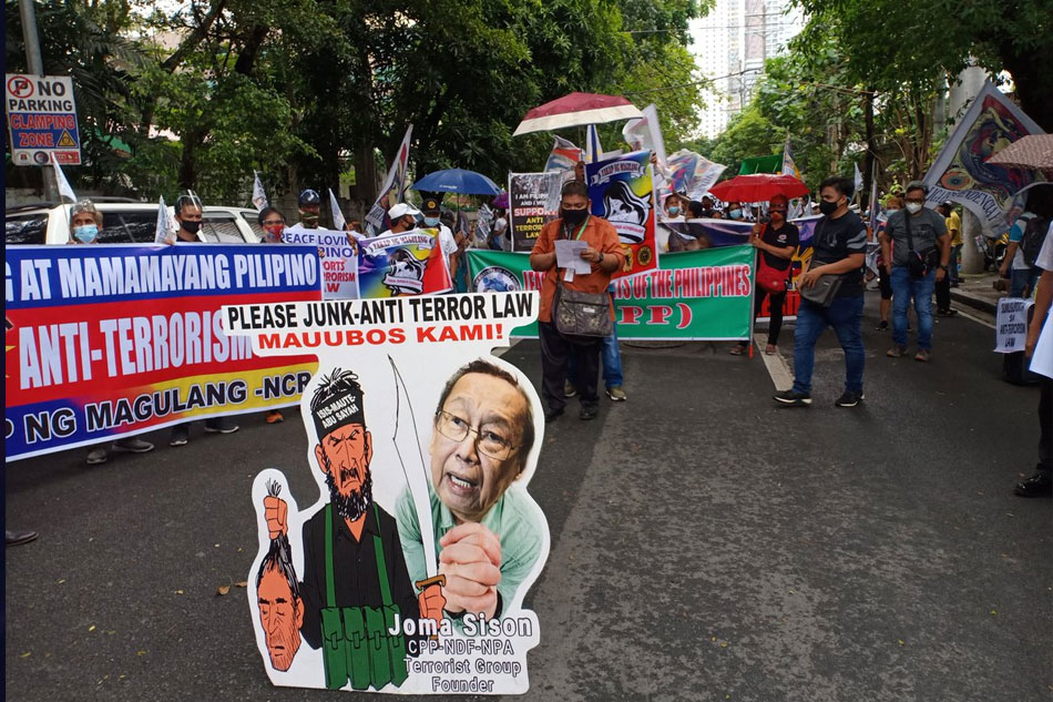 Mga pabor, kontra sa anti-terror law muling nagharap sa ika-2 oral ... Mga pabor, kontra sa anti-terror law muling nagharap sa ika-2 oral ...