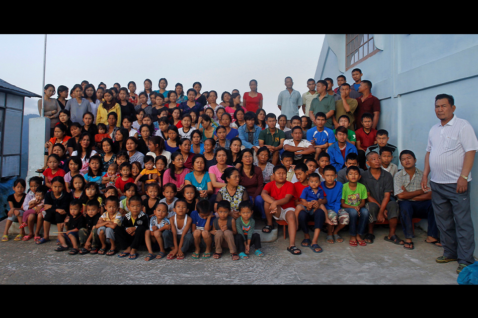 39 asawa, 94 anak: Padre de pamilya ng 'world's largest family' pumanaw ... 39 asawa, 94 anak: Padre de pamilya ng 'world's largest family' pumanaw ...