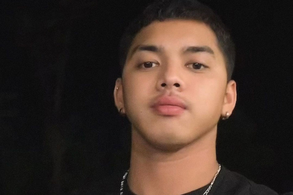 Sean De Guzman Namangha Kina Dimples Romana Jake Cuenca Abs Cbn News
