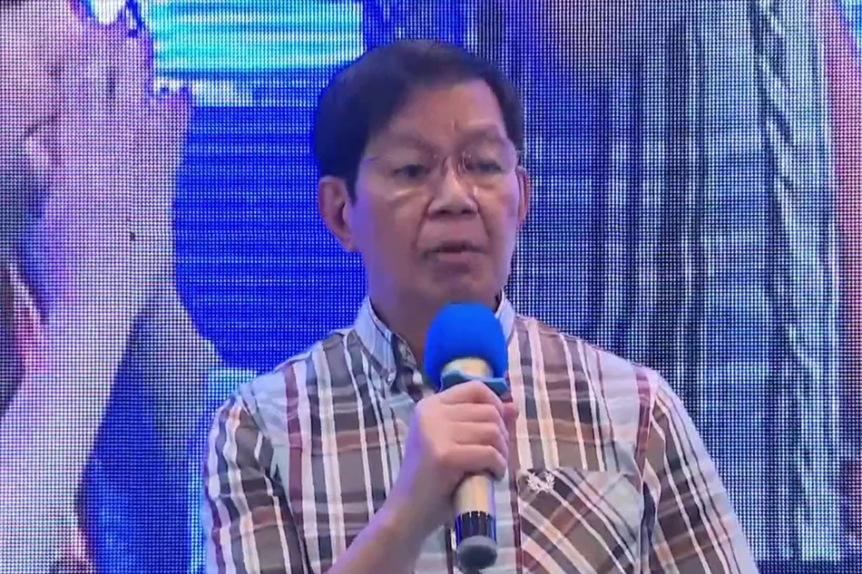 Lacson tutol sa tigil-pamimigay ng ayuda sa mga tsuper | ABS-CBN News Lacson tutol sa tigil-pamimigay ng ayuda sa mga tsuper | ABS-CBN News