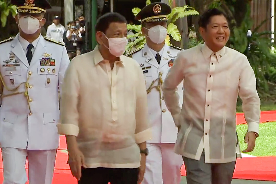 Duterte, Marcos skip traditional car ride | ABS-CBN News Duterte, Marcos skip traditional car ride | ABS-CBN News