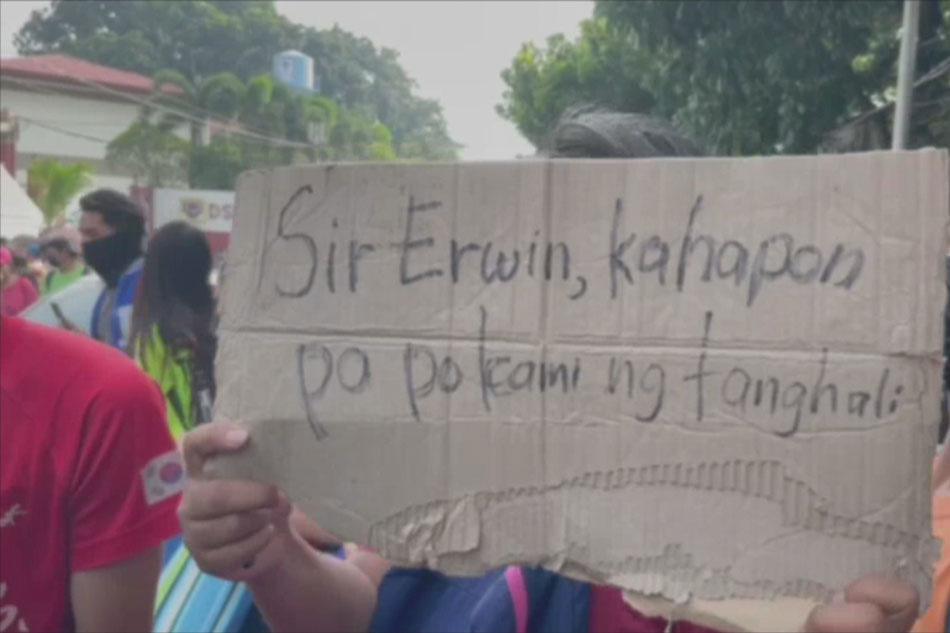Tulfo nag-sorry dahil sa gulo sa educational aid | ABS-CBN News Tulfo nag-sorry dahil sa gulo sa educational aid | ABS-CBN News