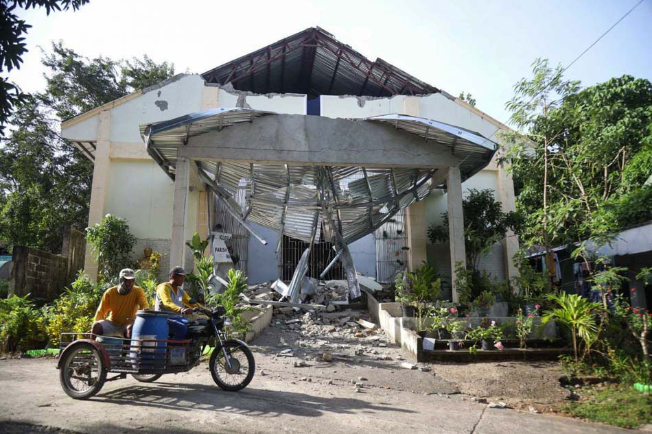 Earthquake Aftermath In Ilocos Norte Abs Cbn News