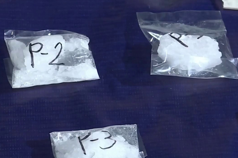Mag-live-in timbog sa hinihinalang droga sa Bulacan | ABS-CBN News Mag-live-in timbog sa hinihinalang droga sa Bulacan | ABS-CBN News