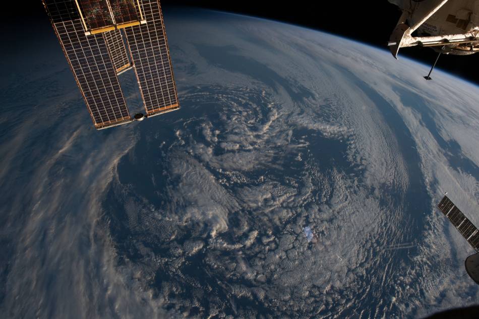 Two Asteroids Fly Past Earth In One Day Nasa Abs Cbn News