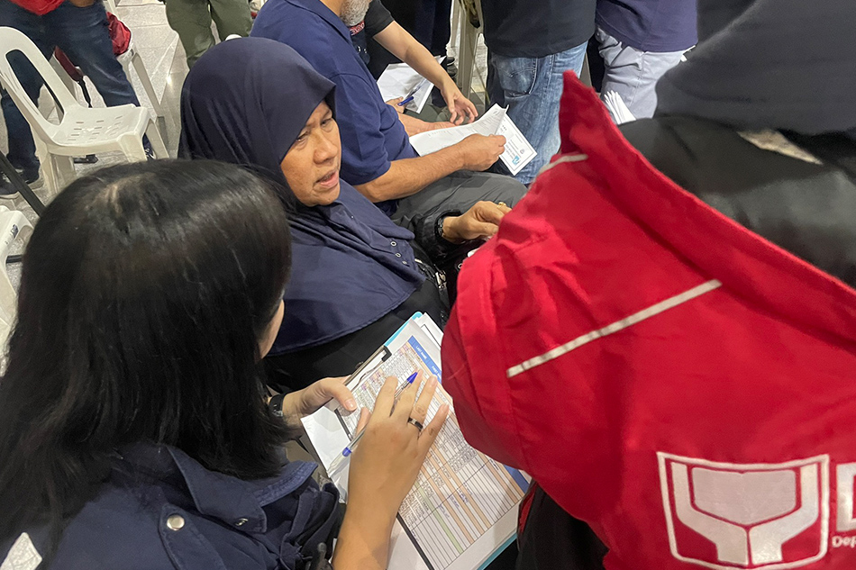 4th Batch Of Filipinos From Gaza Arrives In Ph Abs Cbn News