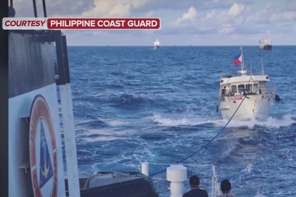 Christmas convoy ng Atin Ito babalik sa El Nido, Palawan | ABS-CBN News Christmas convoy ng Atin Ito babalik sa El Nido, Palawan | ABS-CBN News