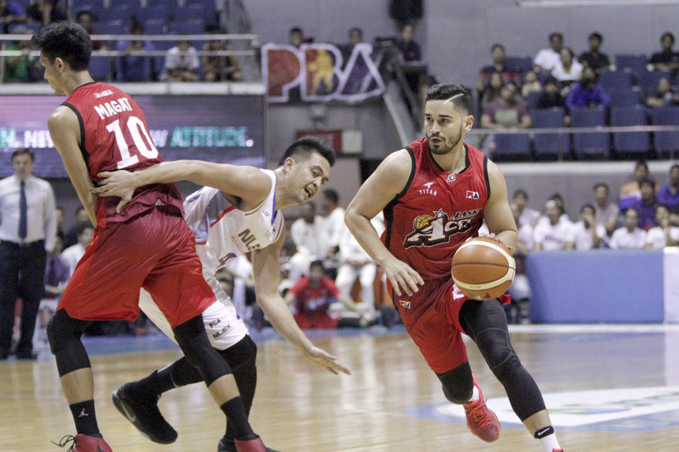 Pba Chris Banchero Clutch For Alaska In Come From Behind Win Abs Cbn News